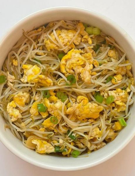 绿豆芽炒鸡蛋怎么炒才脆_绿豆芽炒鸡蛋热量高吗-第2张图片-山城妙识