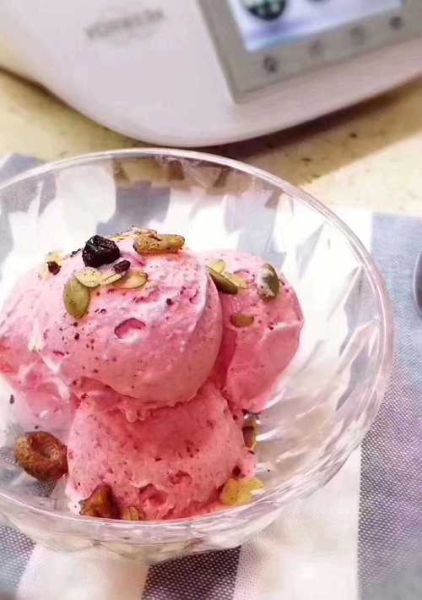 草莓冰激凌什么歌_歌词含义解析-第3张图片-山城妙识 草莓冰激凌什么歌_歌词含义解析-第3张图片-山城妙识