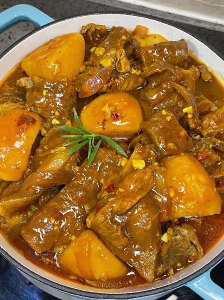 咖喱牛肉怎么做_咖喱牛肉最正宗的做法-第1张图片-山城妙识 咖喱牛肉怎么做_咖喱牛肉最正宗的做法-第1张图片-山城妙识