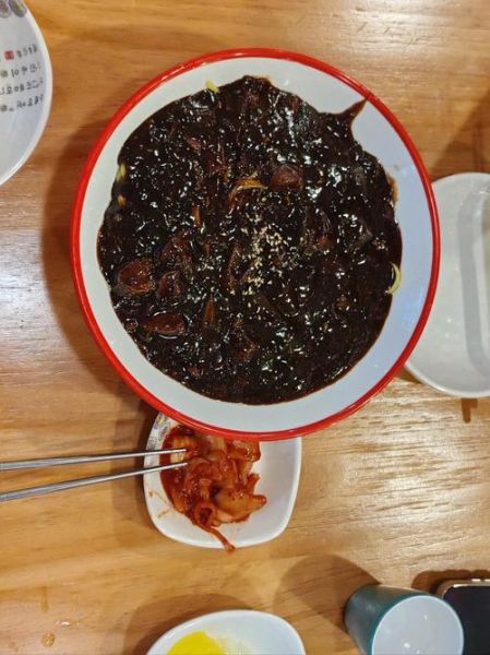 韩国炸酱面怎么做_韩国炸酱面配料有哪些-第3张图片-山城妙识