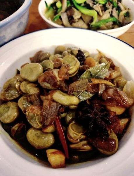 大蚕豆怎么做好吃_大蚕豆的家常做法-第1张图片-山城妙识