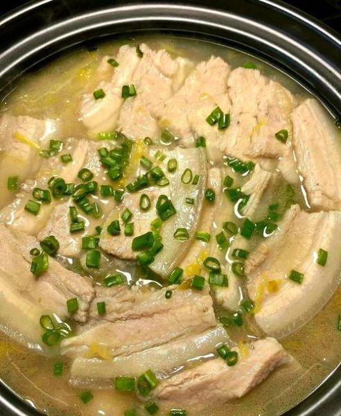 川白肉酸菜怎么做_东北视频详细做法-第1张图片-山城妙识 川白肉酸菜怎么做_东北视频详细做法-第1张图片-山城妙识