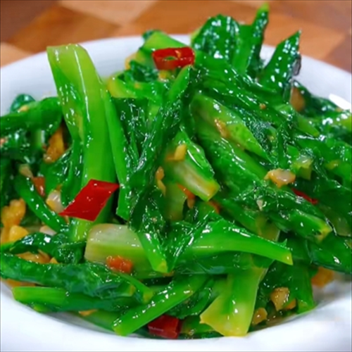 清炒油麦菜怎么炒好吃_油麦菜炒多久才脆嫩-第1张图片-山城妙识