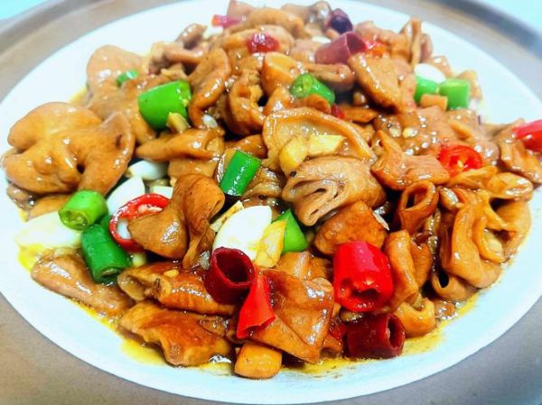 红烧肥肠怎么做好吃_川菜红烧肥肠的家常做法-第1张图片-山城妙识 红烧肥肠怎么做好吃_川菜红烧肥肠的家常做法-第1张图片-山城妙识