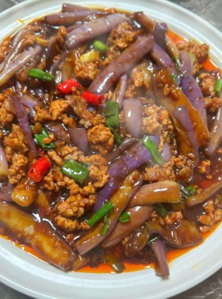 肉片炒茄子怎么做_茄子怎么炒才不吸油-第3张图片-山城妙识