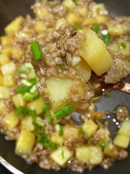 肉末土豆泥怎么做_肉末土豆泥热量高吗-第1张图片-山城妙识 肉末土豆泥怎么做_肉末土豆泥热量高吗-第1张图片-山城妙识