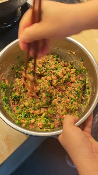 芹菜素饺子馅怎么调_芹菜素饺子馅做法窍门-第3张图片-山城妙识