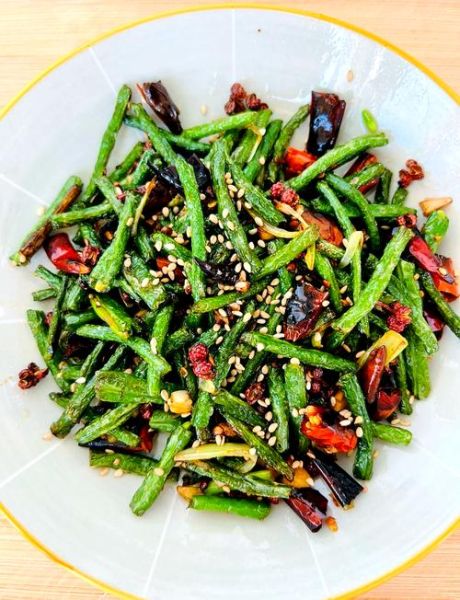 干煸长豆角怎么做_干煸豆角要不要焯水-第1张图片-山城妙识 干煸长豆角怎么做_干煸豆角要不要焯水-第1张图片-山城妙识