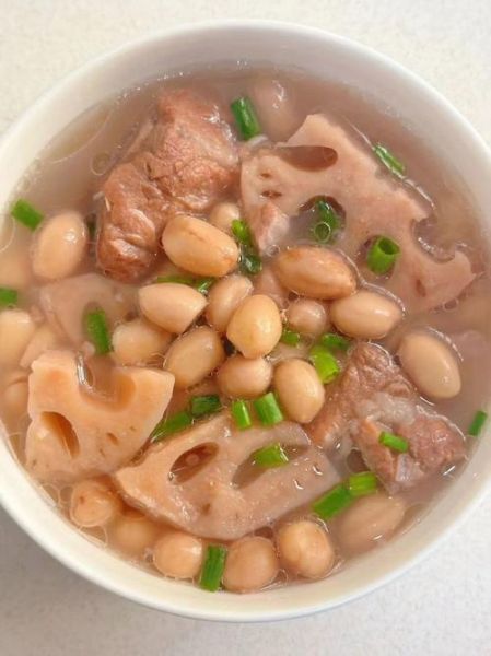 排骨莲藕花生汤的做法_莲藕花生汤怎么炖不黑-第1张图片-山城妙识 排骨莲藕花生汤的做法_莲藕花生汤怎么炖不黑-第1张图片-山城妙识