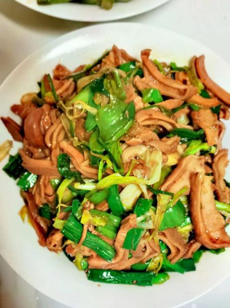 猪肚怎么炒好吃_炒猪肚不腥不硬的秘诀-第2张图片-山城妙识 猪肚怎么炒好吃_炒猪肚不腥不硬的秘诀-第2张图片-山城妙识