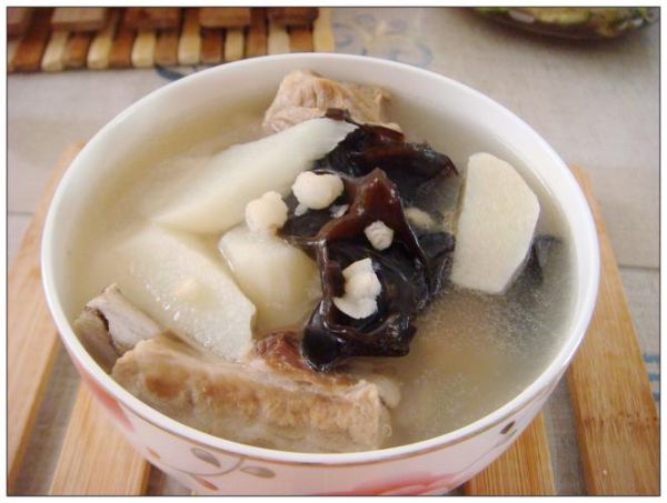 家常排骨炖山药的做法_山药炖排骨怎么做好吃-第3张图片-山城妙识