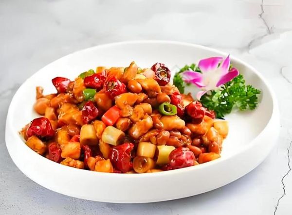 宫保鸡丁的宫保是谁_丁宝桢还是宫保官职-第2张图片-山城妙识