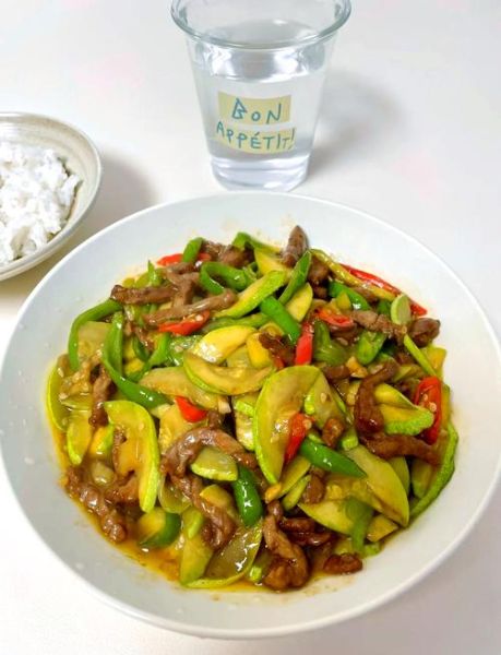 爆炒牛肉丝怎么炒又嫩又好吃_牛肉丝嫩滑秘诀-第1张图片-山城妙识 爆炒牛肉丝怎么炒又嫩又好吃_牛肉丝嫩滑秘诀-第1张图片-山城妙识