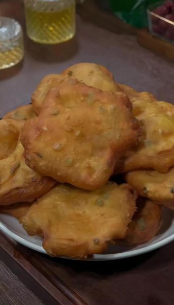 油饼怎么做又软又好吃_油饼不硬的秘诀-第1张图片-山城妙识