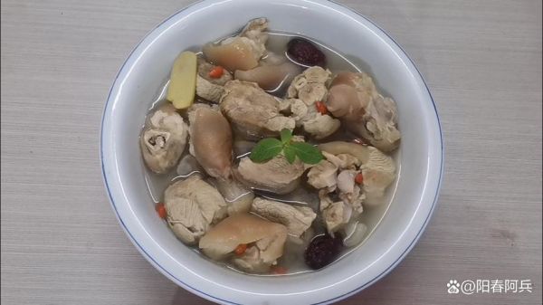 药膳猪脚的做法_药膳猪脚的功效与禁忌-第2张图片-山城妙识