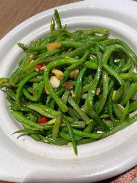 怎么炒豆角好吃又简单_豆角怎么炒才翠绿不软-第3张图片-山城妙识 怎么炒豆角好吃又简单_豆角怎么炒才翠绿不软-第3张图片-山城妙识