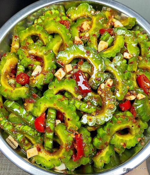 苦瓜怎么做才不苦_苦瓜去苦技巧-第1张图片-山城妙识