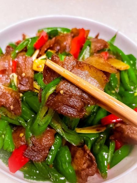 小炒肉片怎么做最正宗_小炒肉片正宗做法步骤-第1张图片-山城妙识