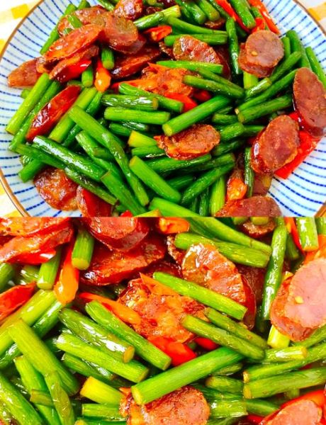 小腊肠怎么炒好吃_家常小腊肠的做法大全-第1张图片-山城妙识 小腊肠怎么炒好吃_家常小腊肠的做法大全-第1张图片-山城妙识