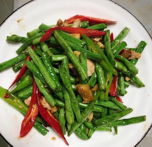 清炒长豆角怎么做_清炒长豆角焯水几分钟-第1张图片-山城妙识