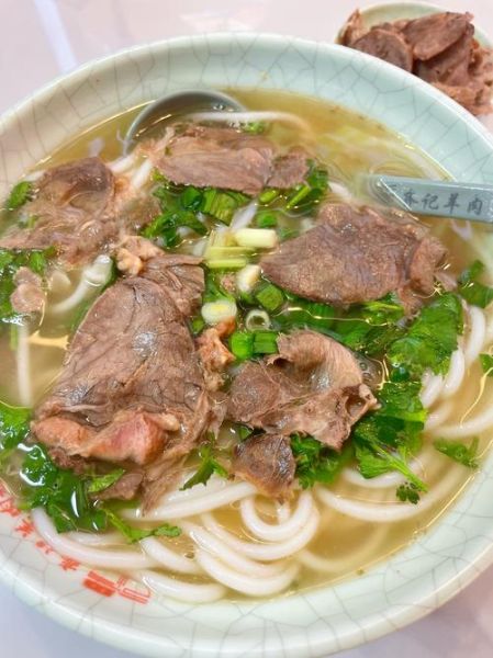 羊肉面条怎么做才好吃_羊肉面条用什么部位最嫩-第1张图片-山城妙识 羊肉面条怎么做才好吃_羊肉面条用什么部位最嫩-第1张图片-山城妙识