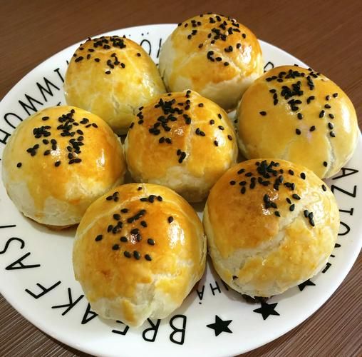 君之烘焙蛋黄酥做法_蛋黄酥皮酥掉渣秘诀-第3张图片-山城妙识 君之烘焙蛋黄酥做法_蛋黄酥皮酥掉渣秘诀-第3张图片-山城妙识