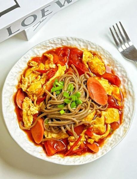西红柿鸡蛋汤面条怎么做_西红柿鸡蛋汤面热量高吗-第3张图片-山城妙识