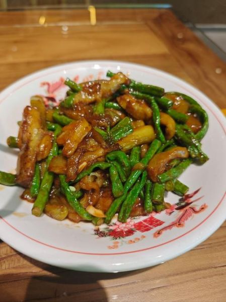豆角怎么烧好吃_豆角烧肉的做法步骤-第2张图片-山城妙识