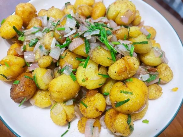 椒盐土豆怎么做_椒盐土豆为什么外酥里嫩-第1张图片-山城妙识 椒盐土豆怎么做_椒盐土豆为什么外酥里嫩-第1张图片-山城妙识