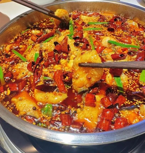 干锅炝锅鱼怎么做_炝锅鱼用什么鱼最好-第1张图片-山城妙识