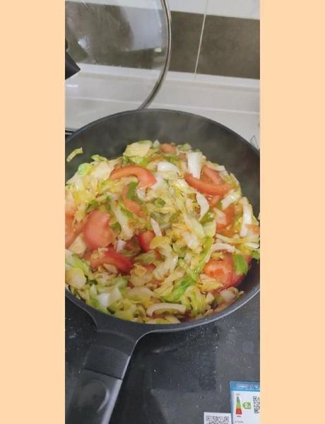 西红柿炒大头菜尖椒怎么做_西红柿大头菜尖椒能一起炒吗-第1张图片-山城妙识