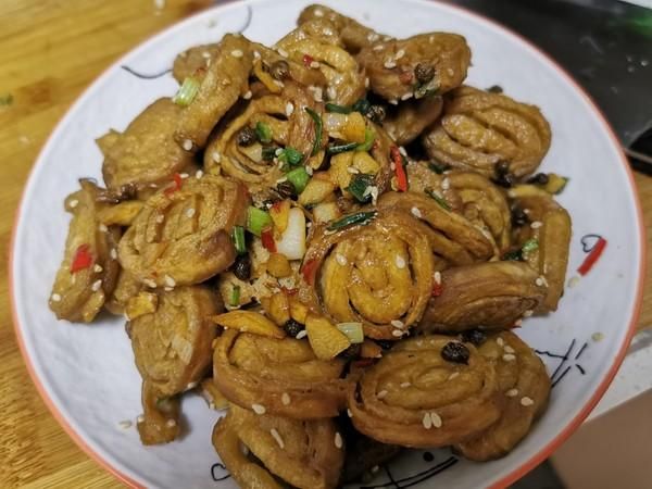 霉千张筒怎么做好吃_霉千张筒的家常做法-第2张图片-山城妙识 霉千张筒怎么做好吃_霉千张筒的家常做法-第2张图片-山城妙识