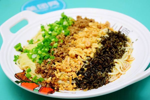 四川担担面由来_担担面为什么叫担担面-第1张图片-山城妙识