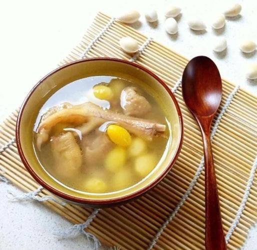 白果炖鸡放多少白果_白果用量会不会过量-第2张图片-山城妙识