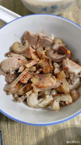 白水肘子怎么做_白水肘子不腥不腻的窍门-第1张图片-山城妙识 白水肘子怎么做_白水肘子不腥不腻的窍门-第1张图片-山城妙识