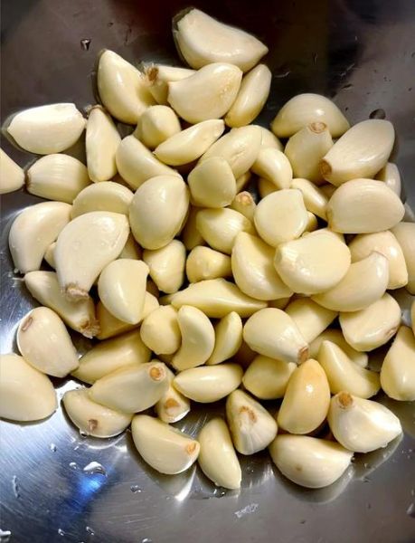 自制蒜蓉怎么做_蒜蓉保存多久不变味-第3张图片-山城妙识