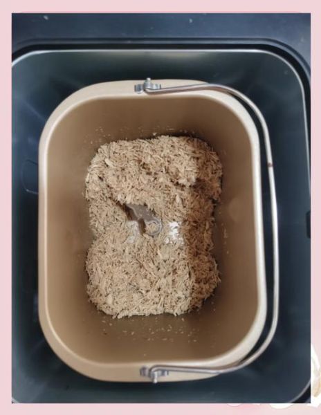 面包机第一次怎么用_面包机做面包的详细步骤-第2张图片-山城妙识 面包机第一次怎么用_面包机做面包的详细步骤-第2张图片-山城妙识