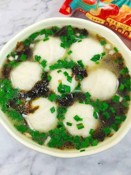 鱼丸汤加什么菜好吃_鱼丸汤配菜推荐-第3张图片-山城妙识 鱼丸汤加什么菜好吃_鱼丸汤配菜推荐-第3张图片-山城妙识