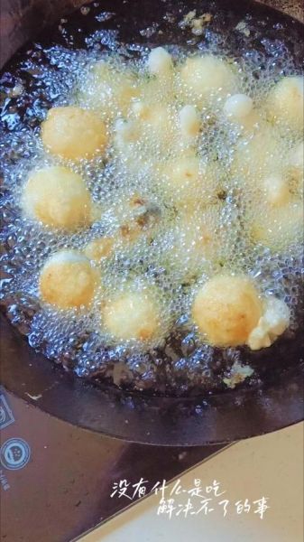 元宵怎么炸不漏不崩_炸元宵不破皮技巧-第1张图片-山城妙识