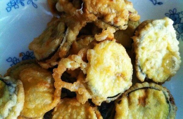 炸茄盒怎么做法_炸茄盒面糊怎么调-第3张图片-山城妙识