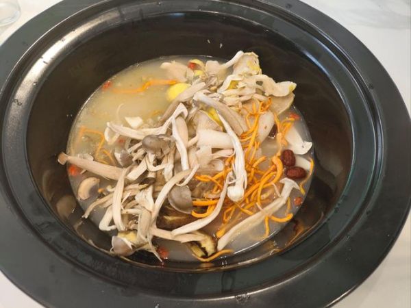 如何煲汤_煲汤用什么锅最好-第1张图片-山城妙识 如何煲汤_煲汤用什么锅最好-第1张图片-山城妙识