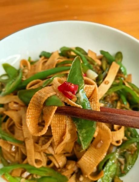 尖椒豆皮怎么炒好吃_正宗尖椒豆皮做法-第2张图片-山城妙识 尖椒豆皮怎么炒好吃_正宗尖椒豆皮做法-第2张图片-山城妙识