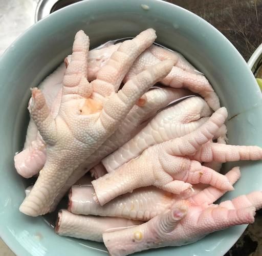 无骨泡椒凤爪怎么做才正宗_泡椒凤爪去骨技巧-第3张图片-山城妙识