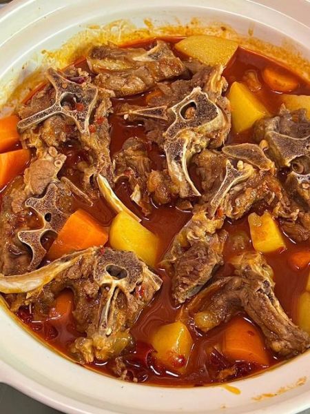 羊蝎子火锅底料怎么做_羊蝎子火锅底料哪个牌子好吃-第1张图片-山城妙识