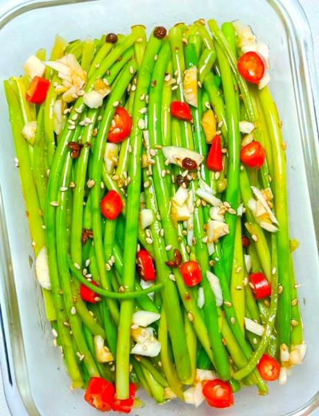 凉拌蒜苔怎么做_蒜苔焯水几分钟-第1张图片-山城妙识