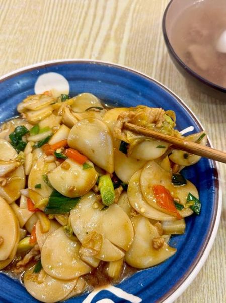 正宗炒年糕怎么做_怎么炒年糕才好吃-第1张图片-山城妙识