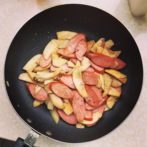 杏鲍菇炒火腿肠怎么做_杏鲍菇炒火腿肠需要焯水吗-第3张图片-山城妙识