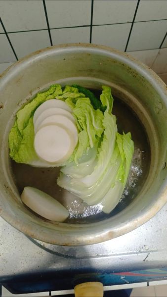 清水煮白菜怎么做_清水煮白菜要焯水吗-第3张图片-山城妙识