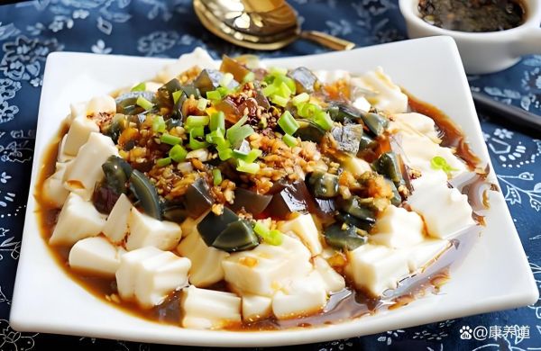 松花蛋拌豆腐的做法放什么_松花蛋拌豆腐怎么调味-第1张图片-山城妙识 松花蛋拌豆腐的做法放什么_松花蛋拌豆腐怎么调味-第1张图片-山城妙识