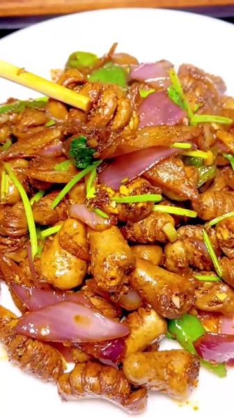 爆炒孜然鸡心怎么做_鸡心焯水几分钟-第3张图片-山城妙识